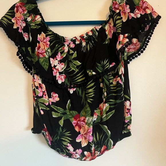 Ambiance | Tops | Ambiance Off The Shoulder Hawaiian Crop Top | Poshmark